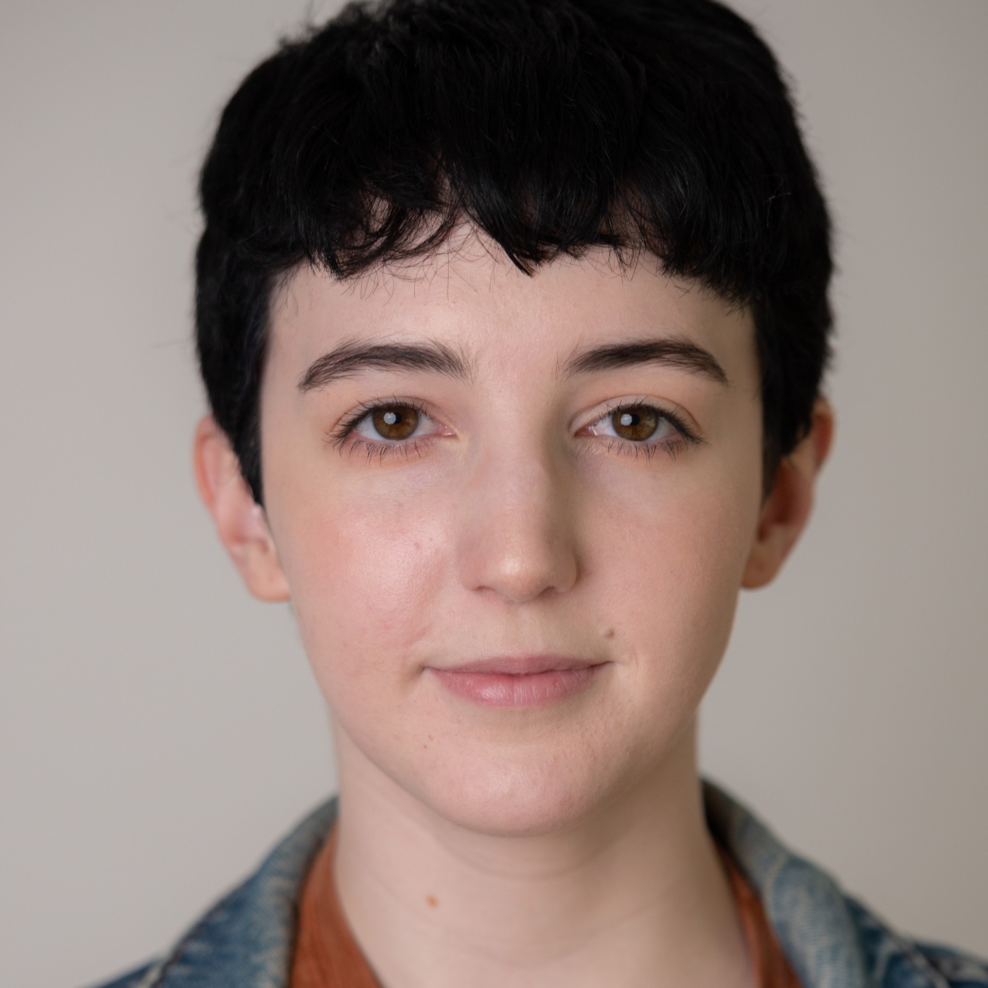 Get to know TAS Coach: Molly Pass | The Actor's Scene